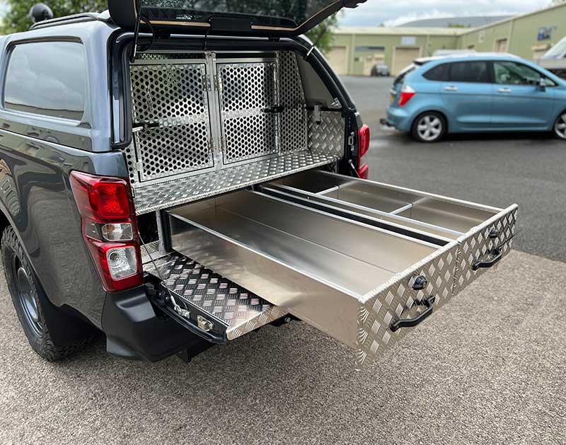 Isuzu Dmax Shooting & Gun Dog Solution | DOUBLE CAB | ISUZU | Canopies ...