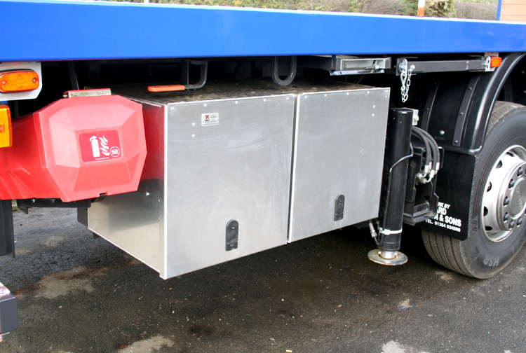 Aluminium Locker Chassis Box | Chassis | Boxes | N & J Aluminium ...