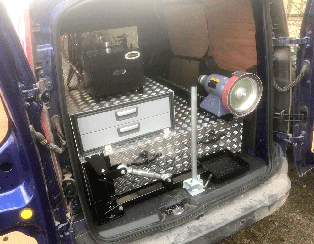 Ford Connect Van Bespoke Unit | FARRIERS | Canopies & Hardtops | N & J ...