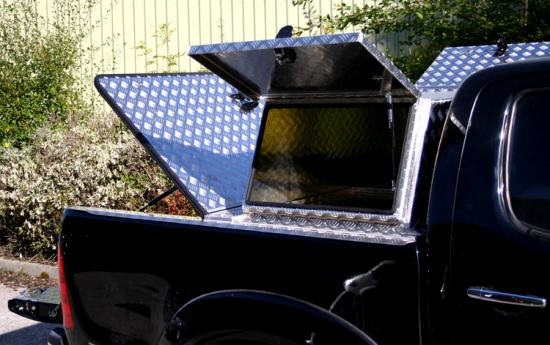 ALUMINIUM TONNEAU COVER with Integrated Storage/Tool Box | N & J ...